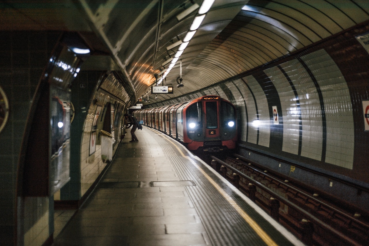 4G wifi will be ready across London Underground by 2024 | NewsHub