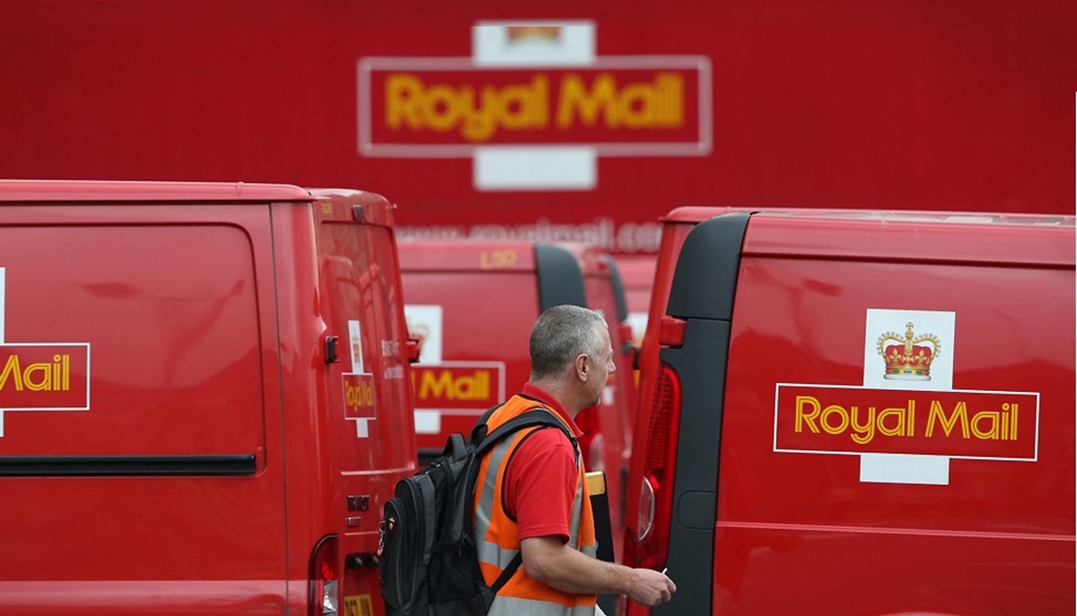 Royal Mail's Bold Move: Halving Domestic Flights to Tackle Climate ...